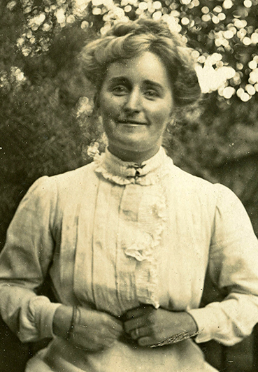 Annie Wyatt (Evans, 1902) OBE - MLC School